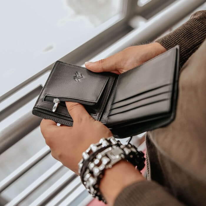 RedLynx Carbon Wallet